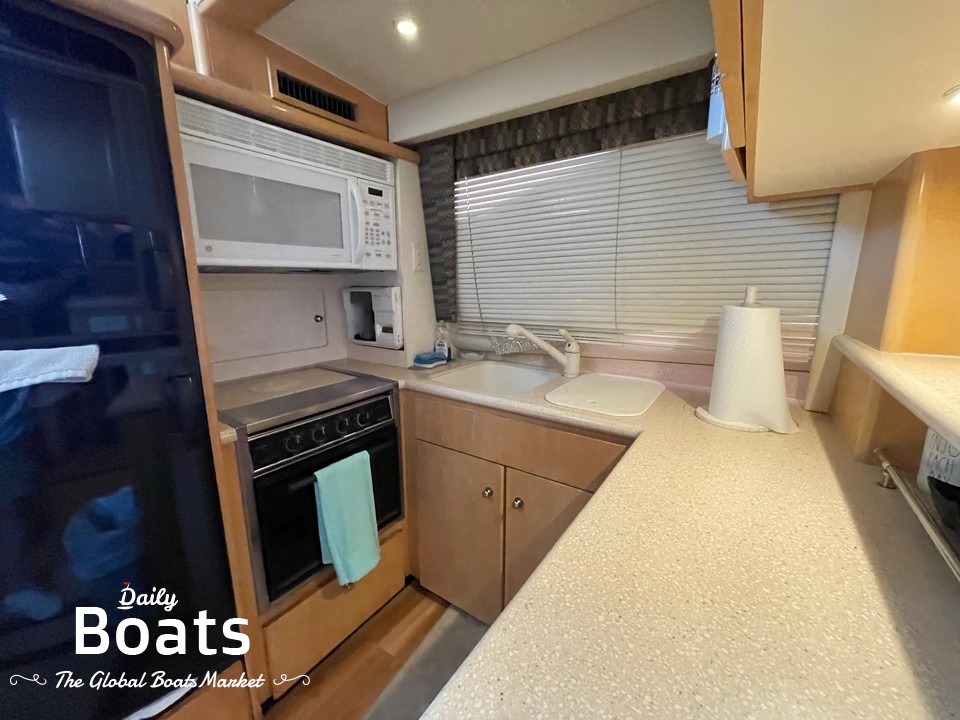 1998 Carver 455 Aft Cabin Motoryacht for sale. View price, photos and ...