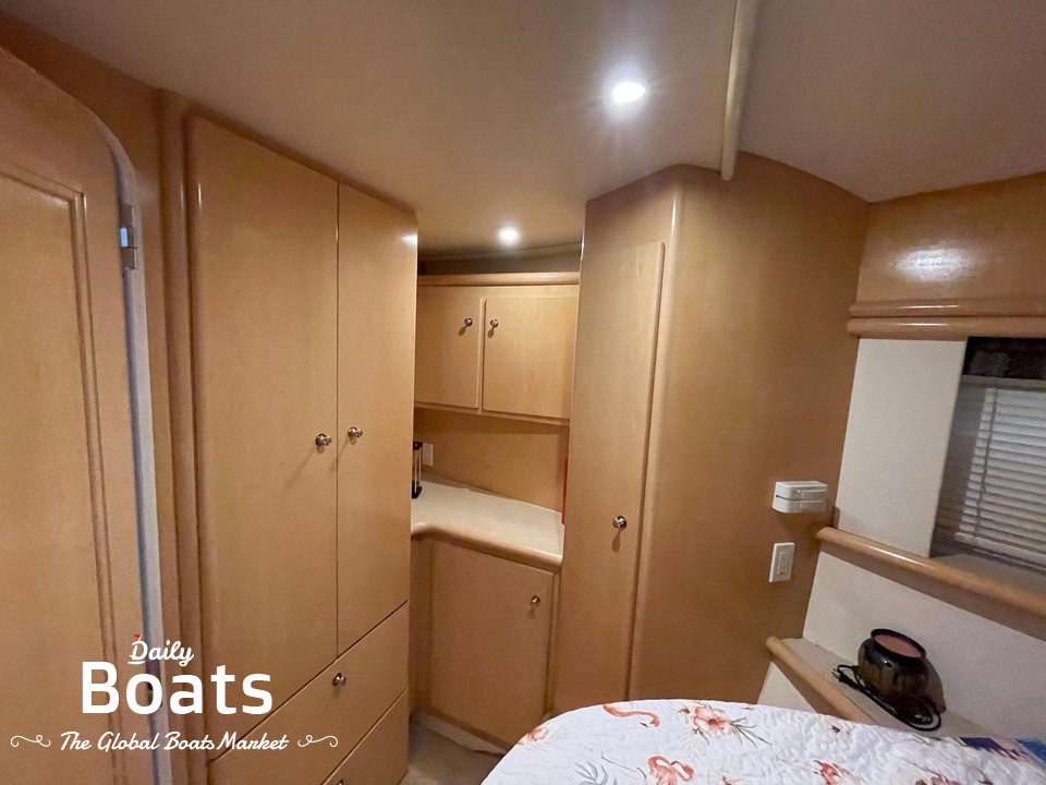 1998 Carver 455 Aft Cabin Motoryacht for sale. View price, photos and ...