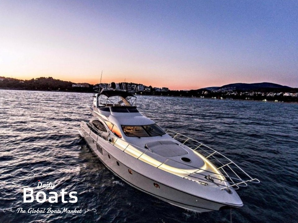 2002 Azimut 68 Plus for sale. View price, photos and Buy 2002 Azimut 68 ...