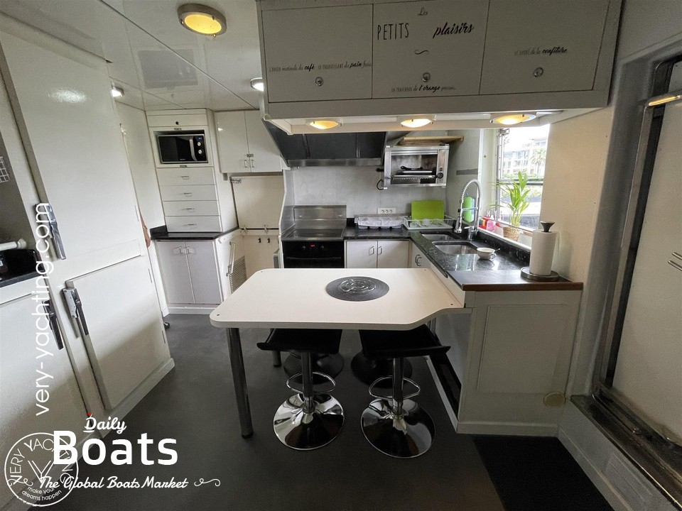 1990 Azimut 90 Europa for sale. View price, photos and Buy 1990 Azimut ...