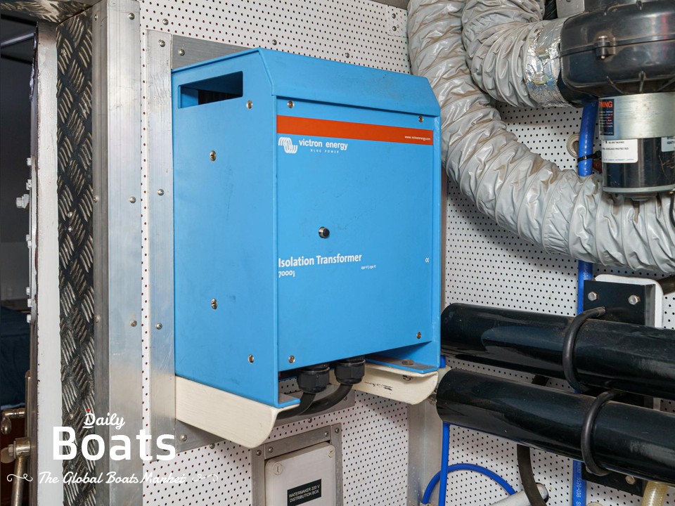 2009 Diesel Duck 41 Plus for sale. View price, photos and Buy 2009 ...