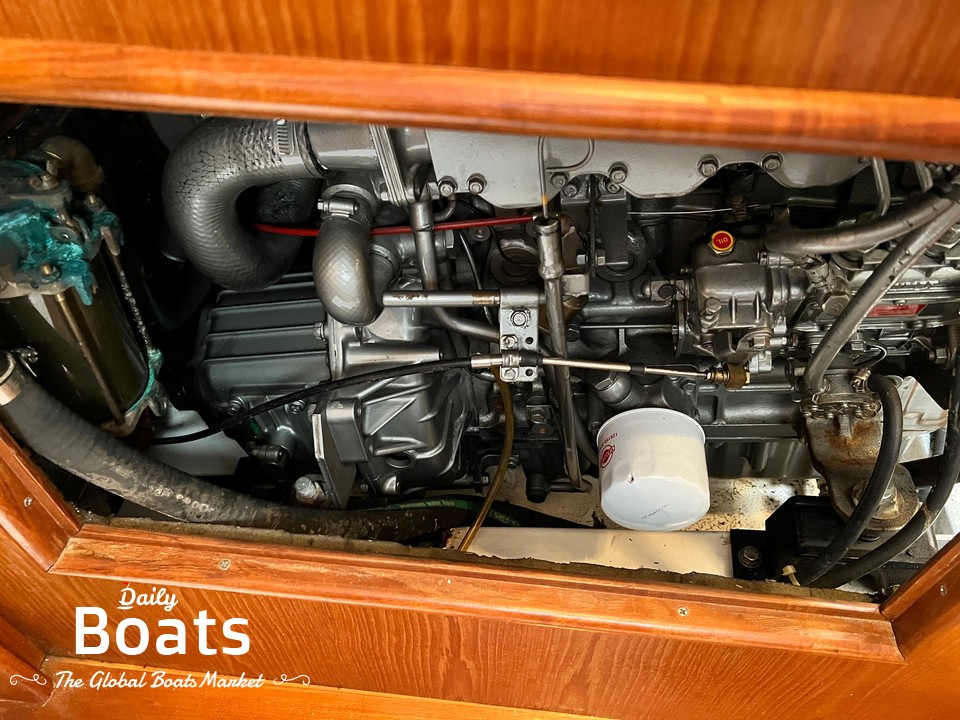 1986 Hunter 45 Legend for sale. View price, photos and Buy 1986 Hunter ...