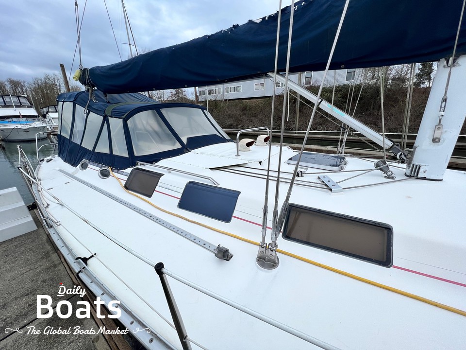 1986 Hunter 45 Legend for sale. View price, photos and Buy 1986 Hunter ...