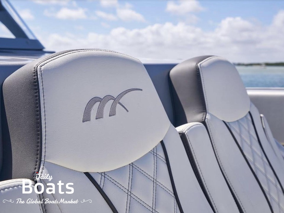 2020 Midnight Express 43' Solstice for sale. View price, photos and Buy ...