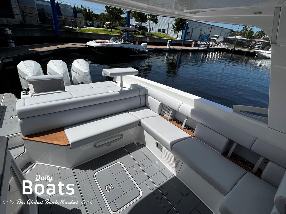 2023 Aviara Av36 Outboard for sale. View price, photos and Buy 2023 ...