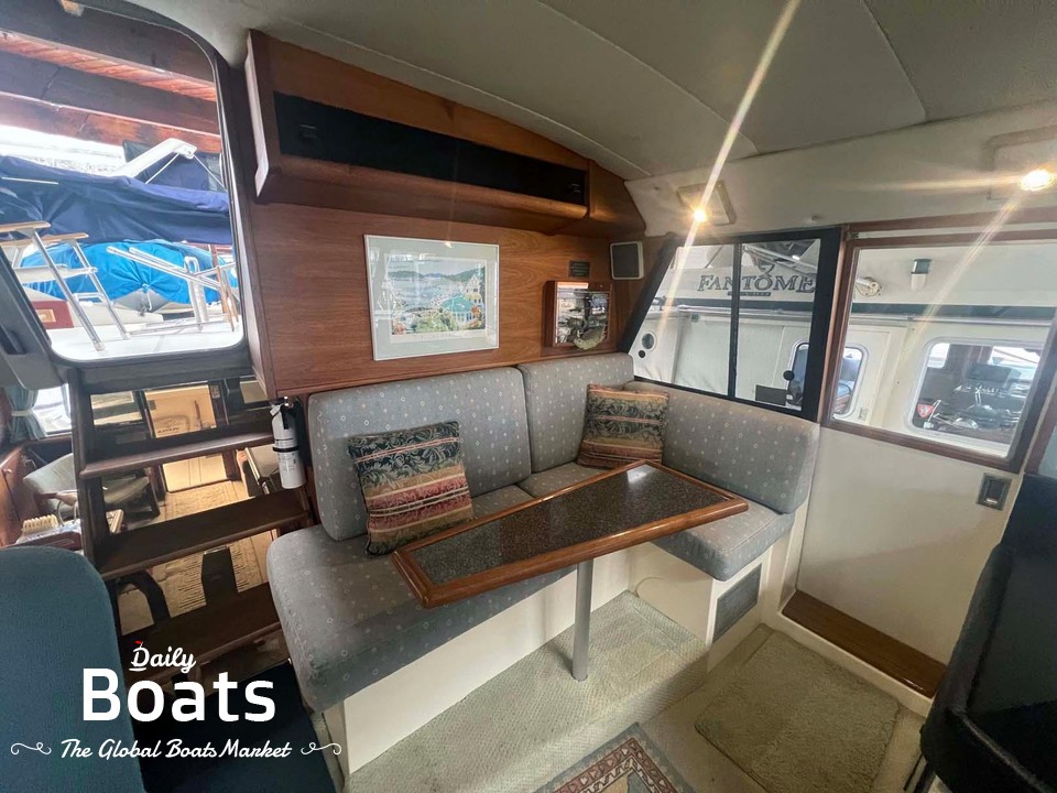 1989 Bayliner 4550 Pilothouse for sale. View price, photos and Buy 1989 ...