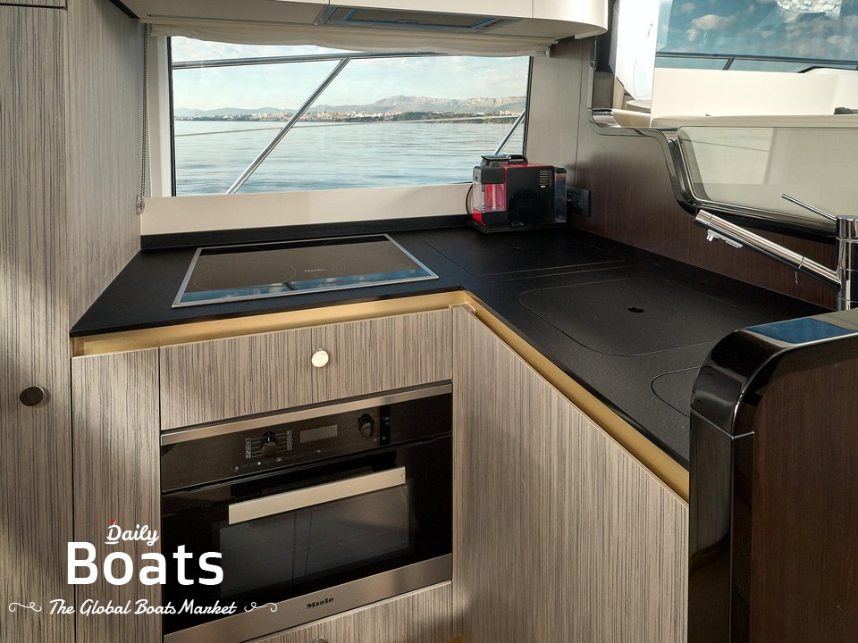 2020 Azimut 55 Flybridge for sale. View price, photos and Buy 2020 ...