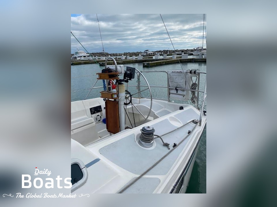 1988 Hunter 333 for sale. View price, photos and Buy 1988 Hunter 333 ...