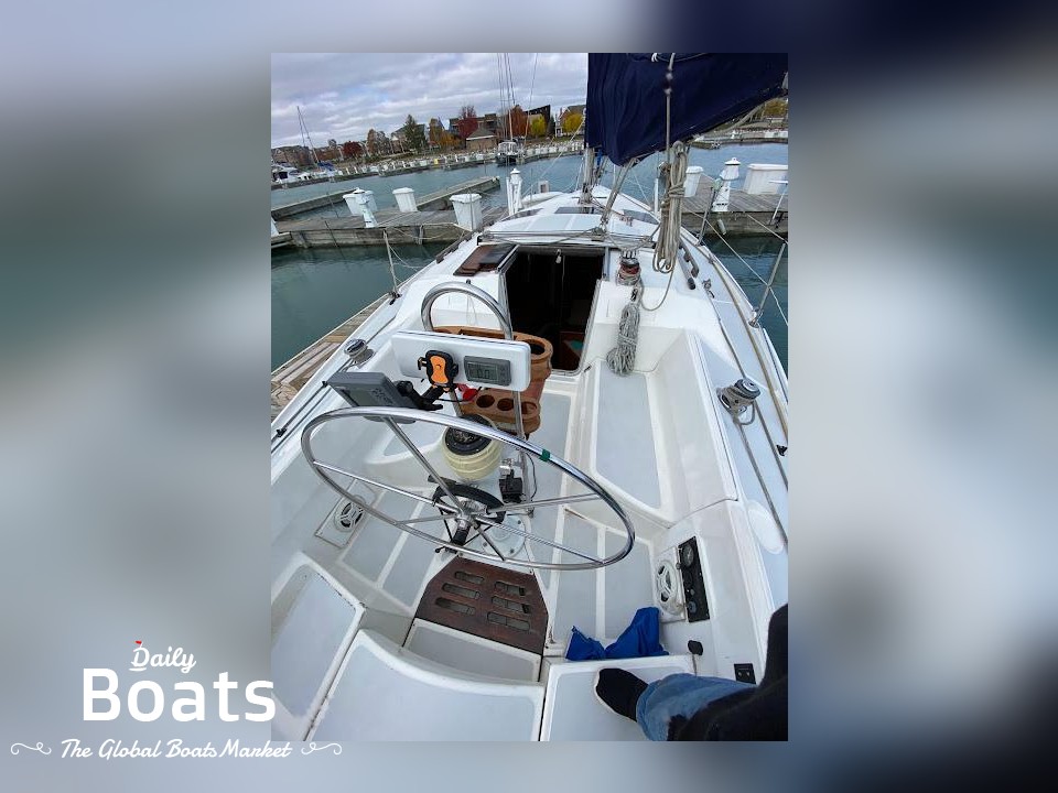 1988 Hunter 333 for sale. View price, photos and Buy 1988 Hunter 333 ...