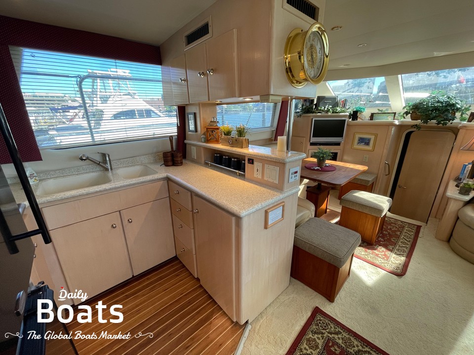 1999 Carver 504 Cockpit Motor Yacht for sale. View price, photos and ...