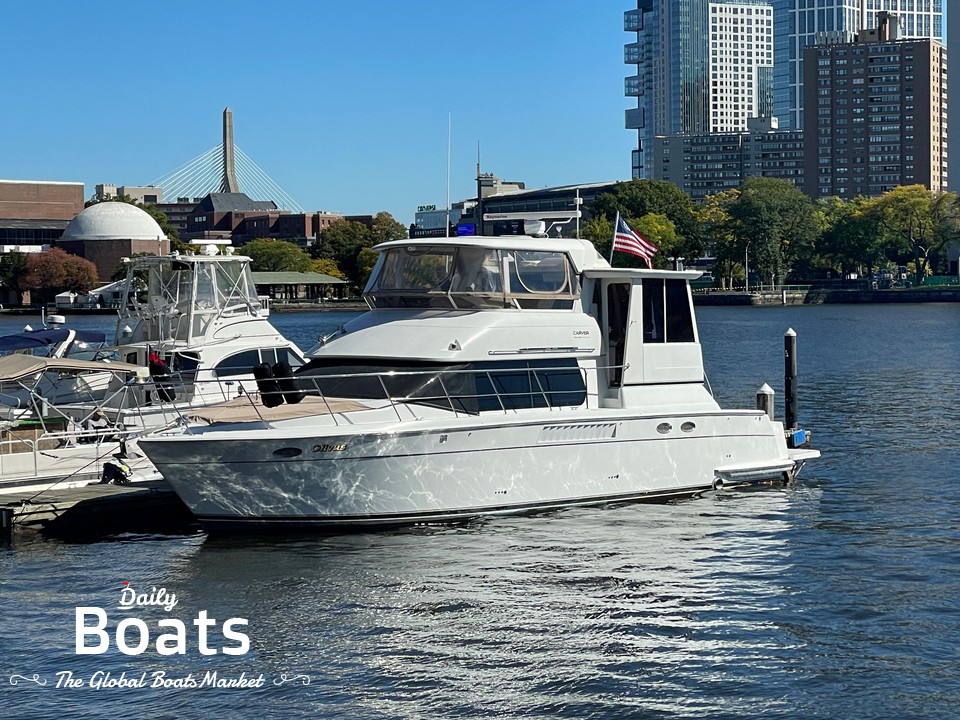 1999 Carver 504 Cockpit Motor Yacht for sale. View price, photos and ...