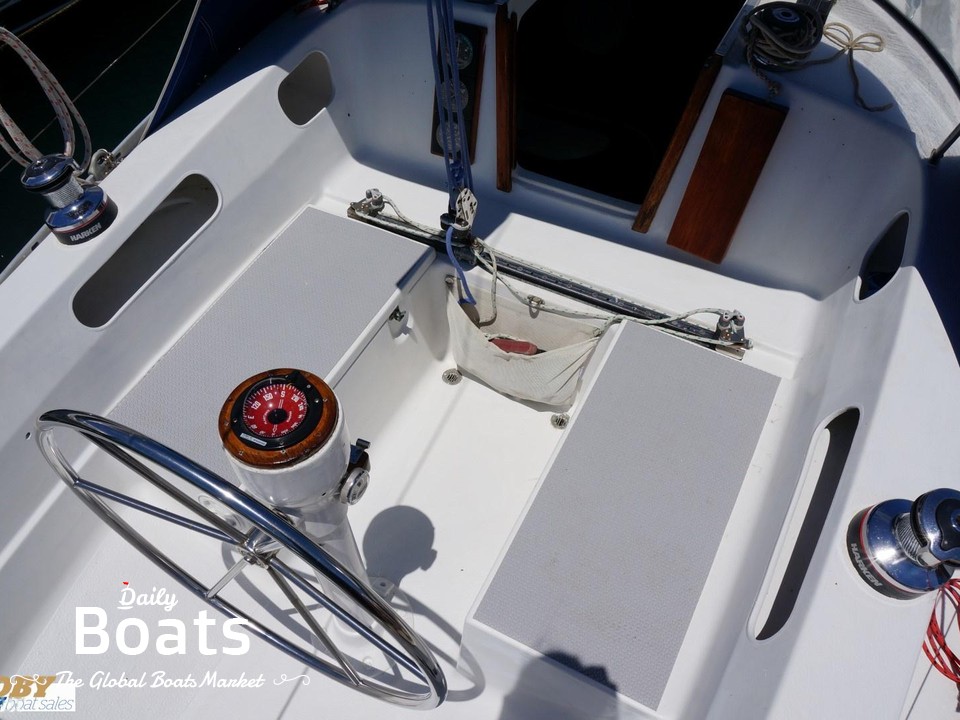 1982 Cole 31 for sale. View price, photos and Buy 1982 Cole 31 #447437