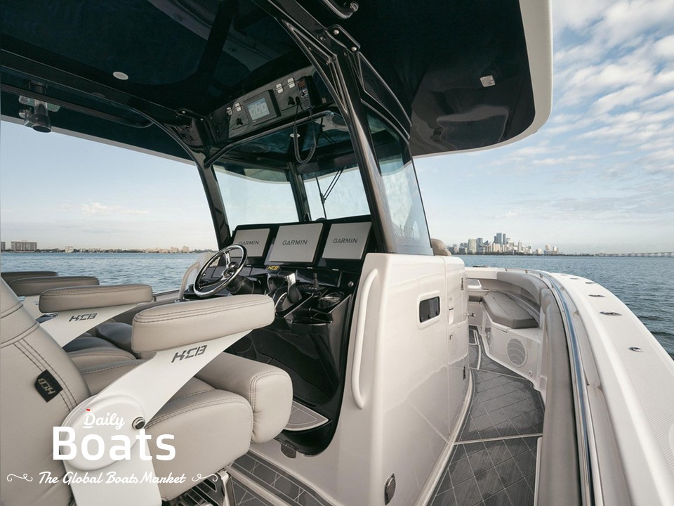 2021 HCB 42 Lujo на продажу. Посмотреть цену, фотографии и Купить 2021 ...