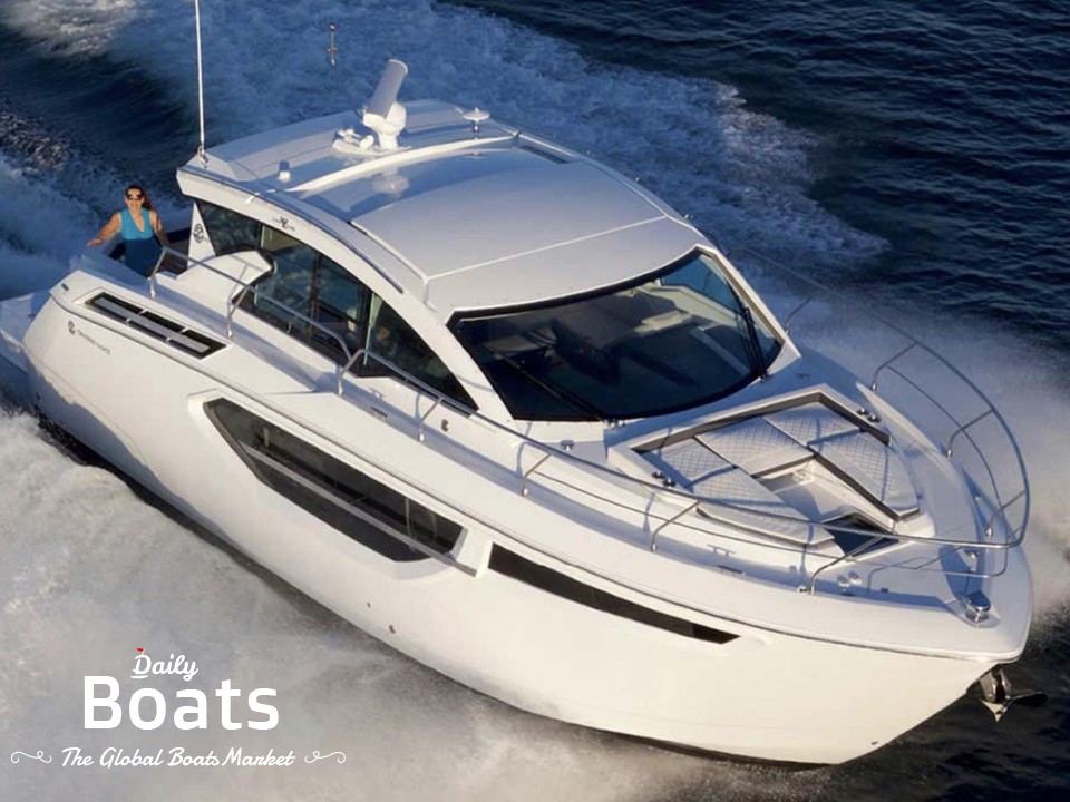Cuddy boats Cruisers Yachts for sale - Daily Boats