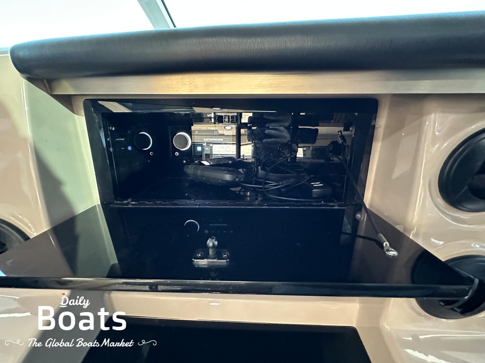 2008 Sea Ray 60 Sundancer for sale. View price, photos and Buy 2008 Sea ...