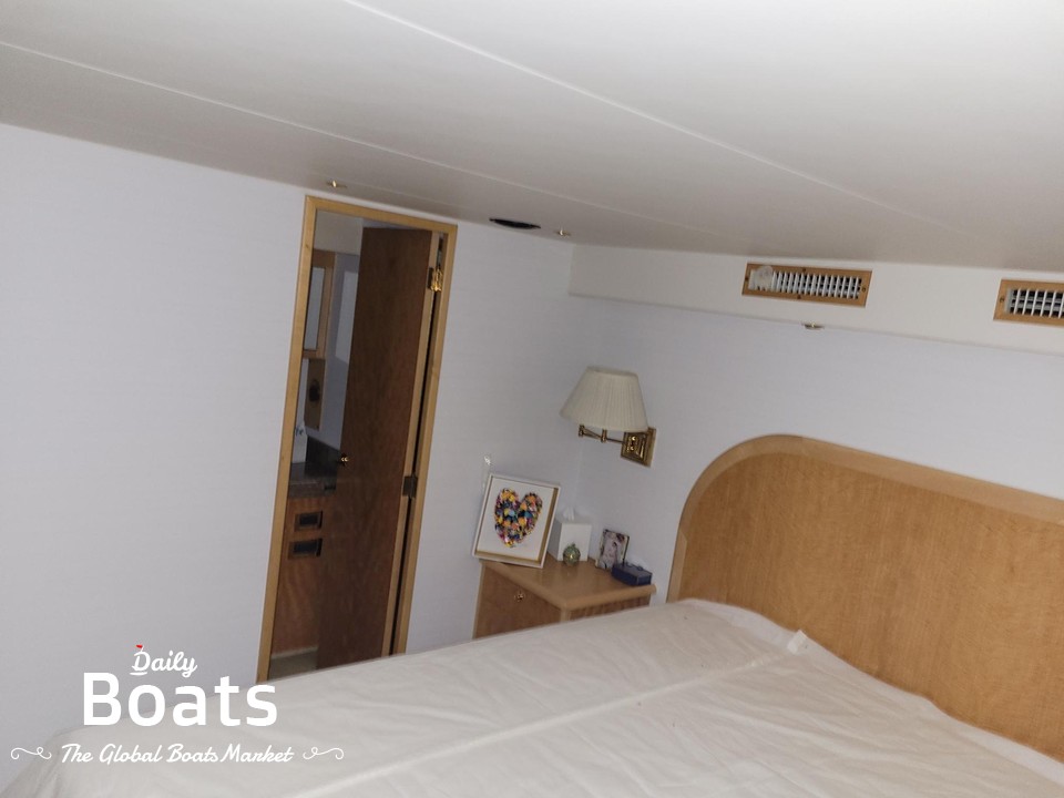 1998 Tollycraft 57 Pilothouse Motor Yacht for sale. View price, photos ...