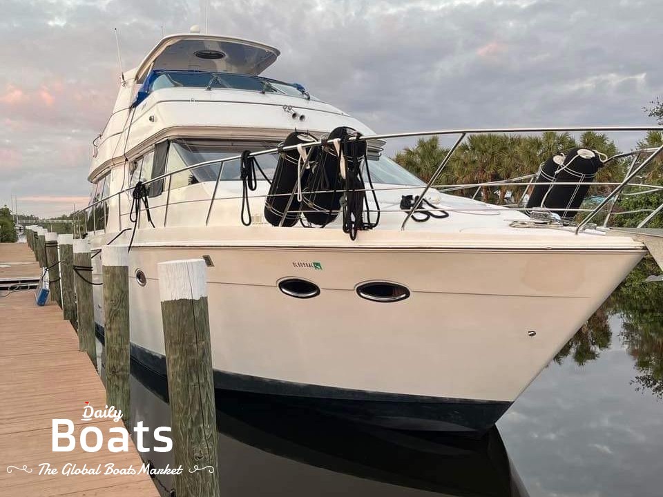 Motor boats Carver 53 voyager for sale - Daily Boats