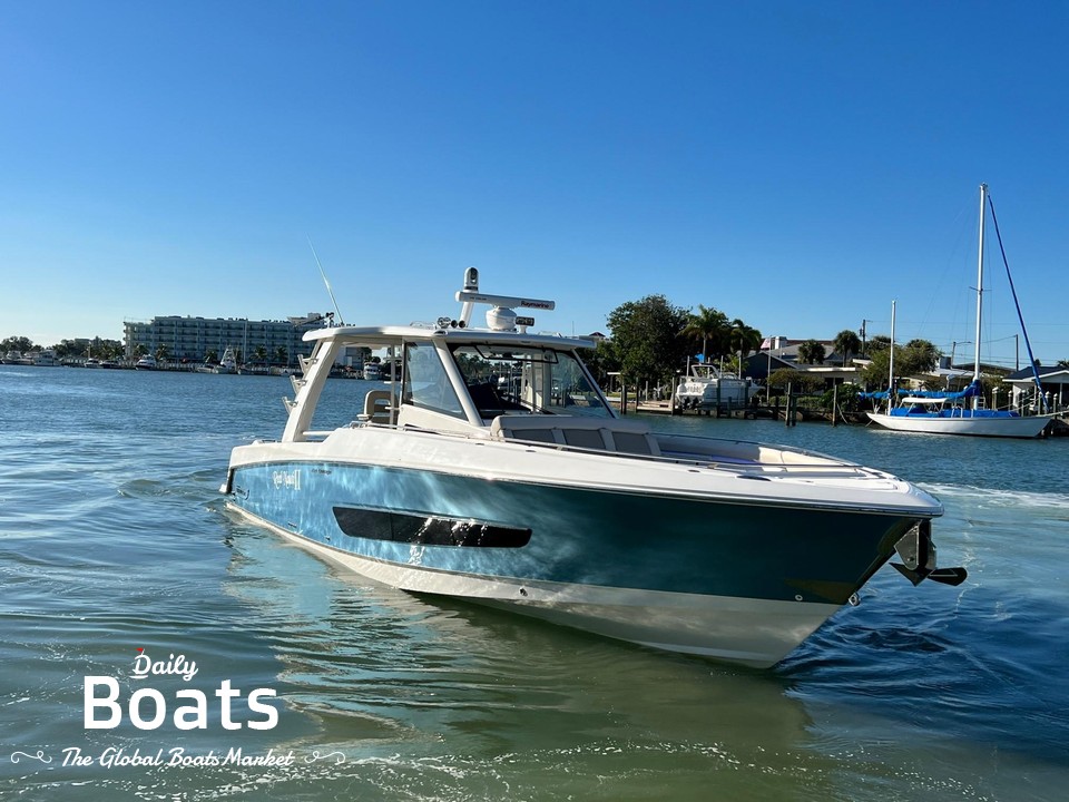 2018 Boston Whaler 420 Outrage for sale. View price, photos and Buy ...