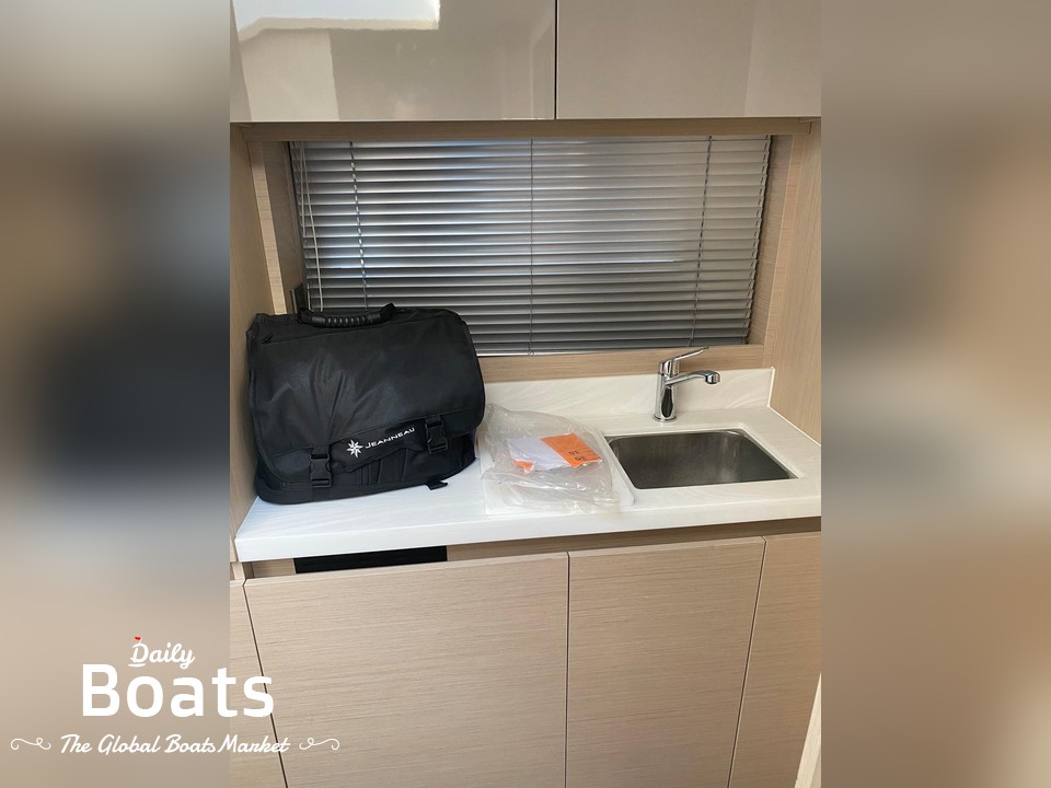 2024 Jeanneau Db/43 Ob for sale. View price, photos and Buy 2024 ...