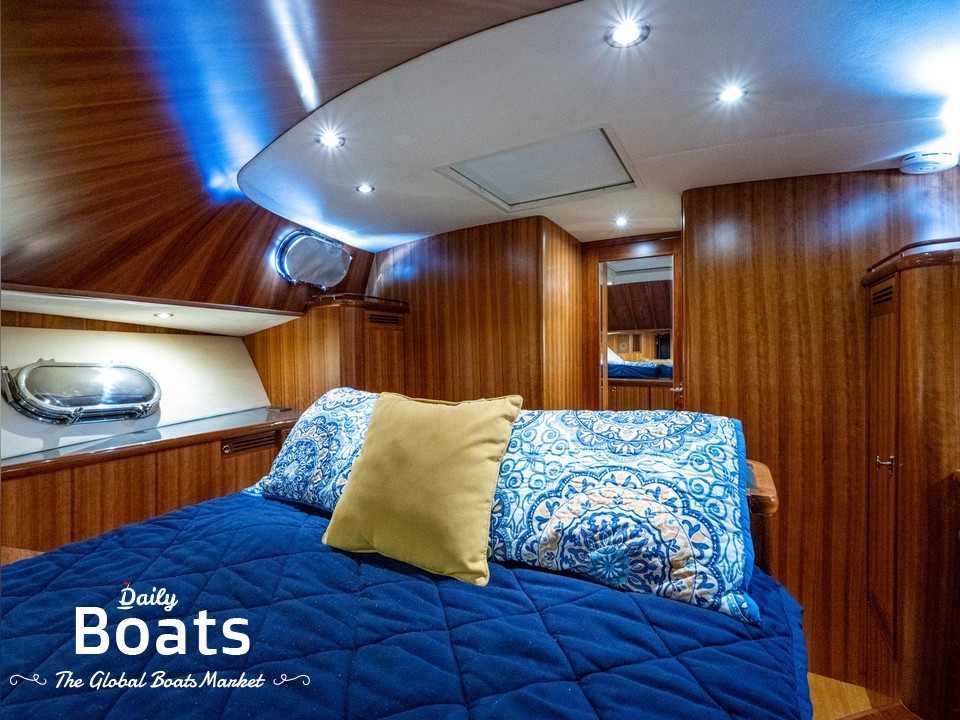 2009 Hunt Yachts 52 for sale. View price, photos and Buy 2009 Hunt ...