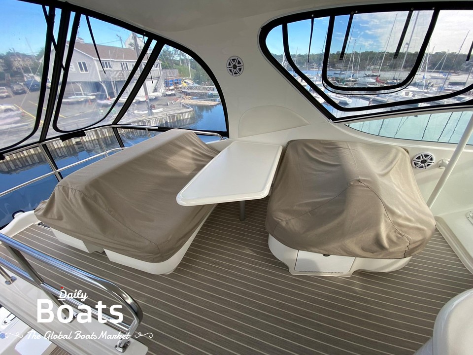 2001 Sea Ray 540 Cockpit Motor Yacht for sale. View price, photos and ...