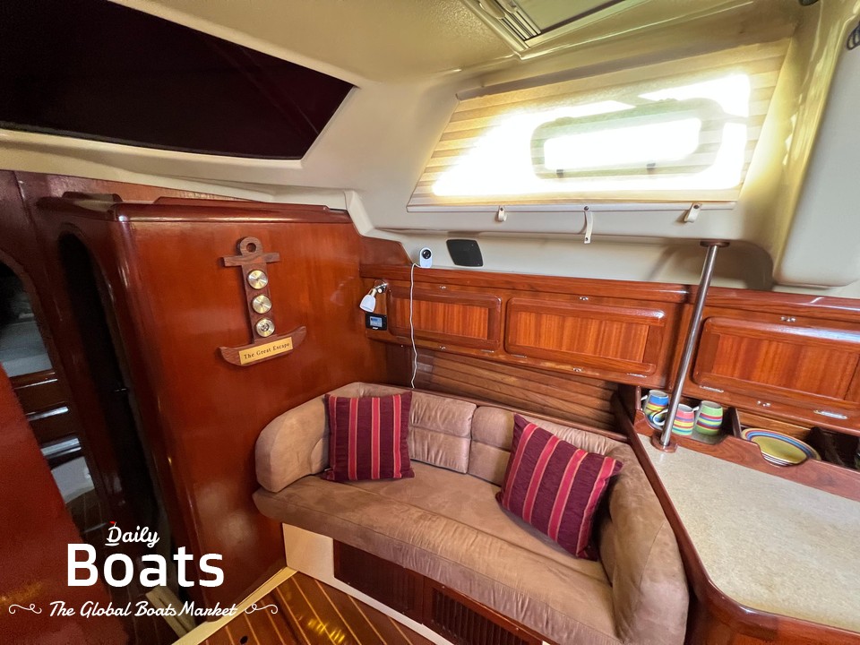 1992 Hunter 42 Passage for sale. View price, photos and Buy 1992 Hunter ...