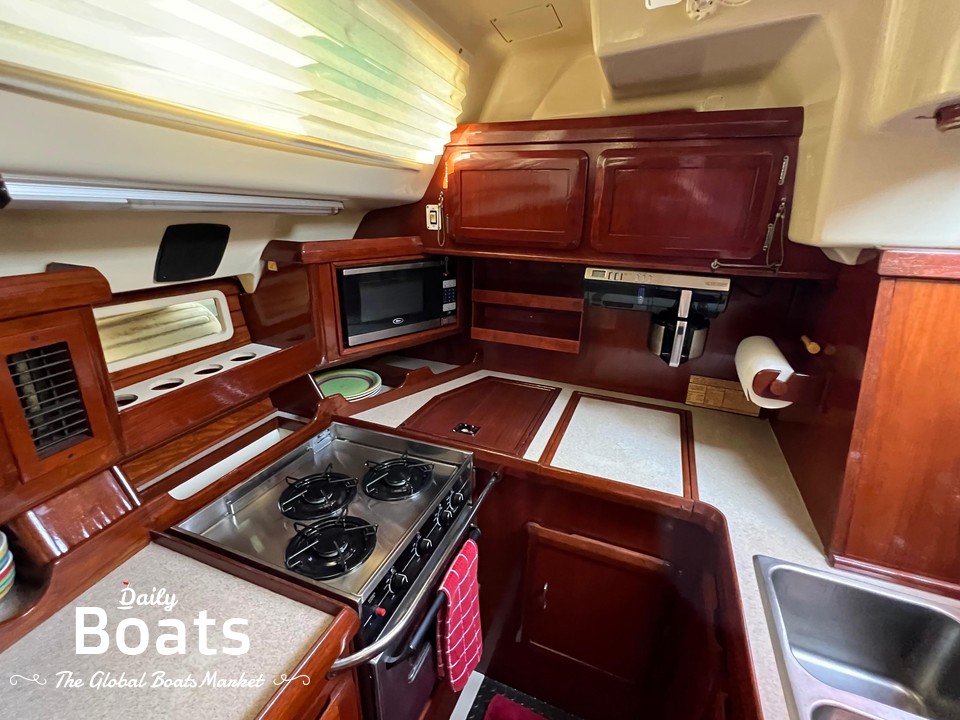 1992 Hunter 42 Passage for sale. View price, photos and Buy 1992 Hunter ...