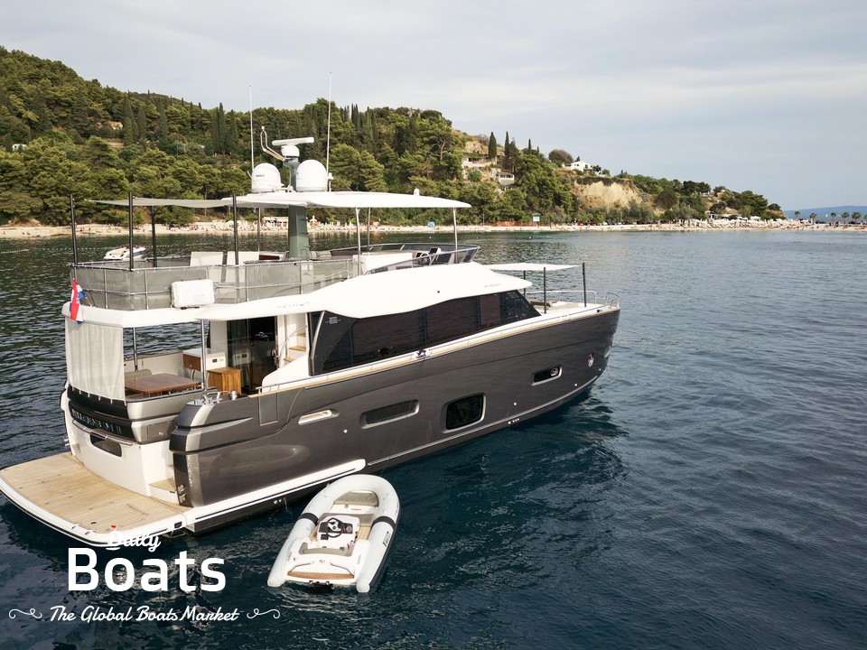 2020 Azimut Magellano 66 for sale. View price, photos and Buy 2020 ...