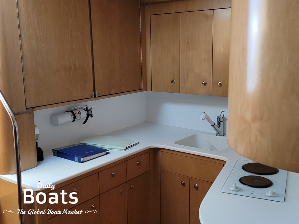 1996 Hatteras 43 Express for sale. View price, photos and Buy 1996 ...