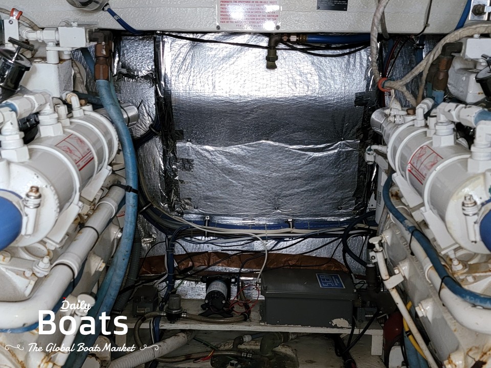 1996 Hatteras 43 Express for sale. View price, photos and Buy 1996 ...