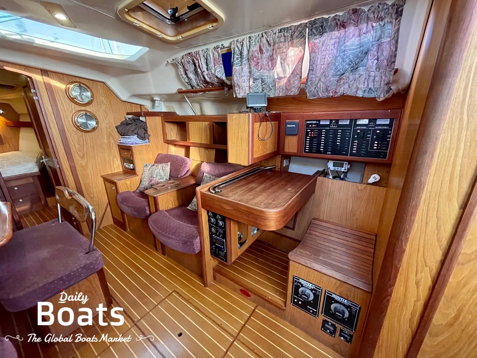 2000 Hunter 460 for sale. View price, photos and Buy 2000 Hunter 460 ...