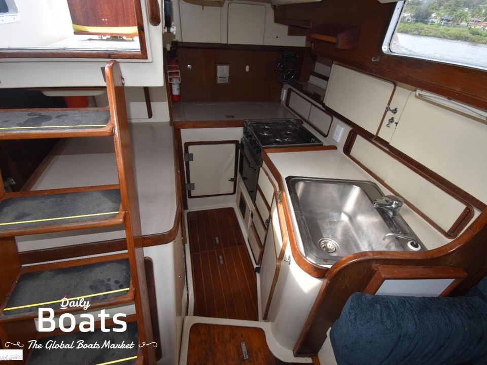 1986 Irwin 38 for sale. View price, photos and Buy 1986 Irwin 38 #448622