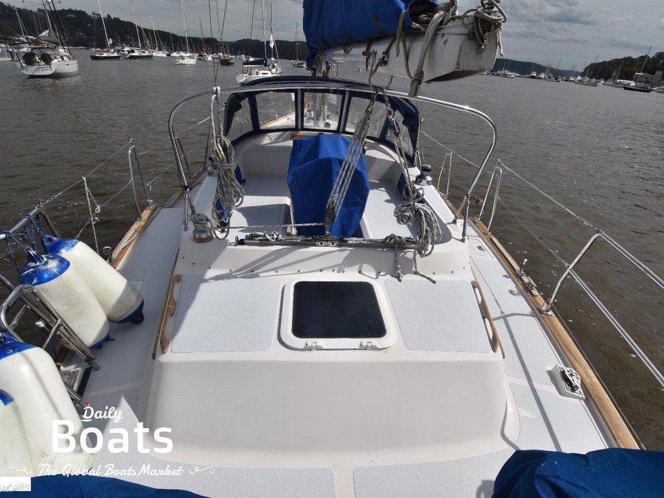 1986 Irwin 38 à vendre. Voir le prix, les photos et Acheter 1986 Irwin ...