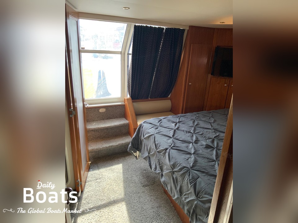 1999 Carver 504 Cockpit Motor Yacht for sale. View price, photos and ...