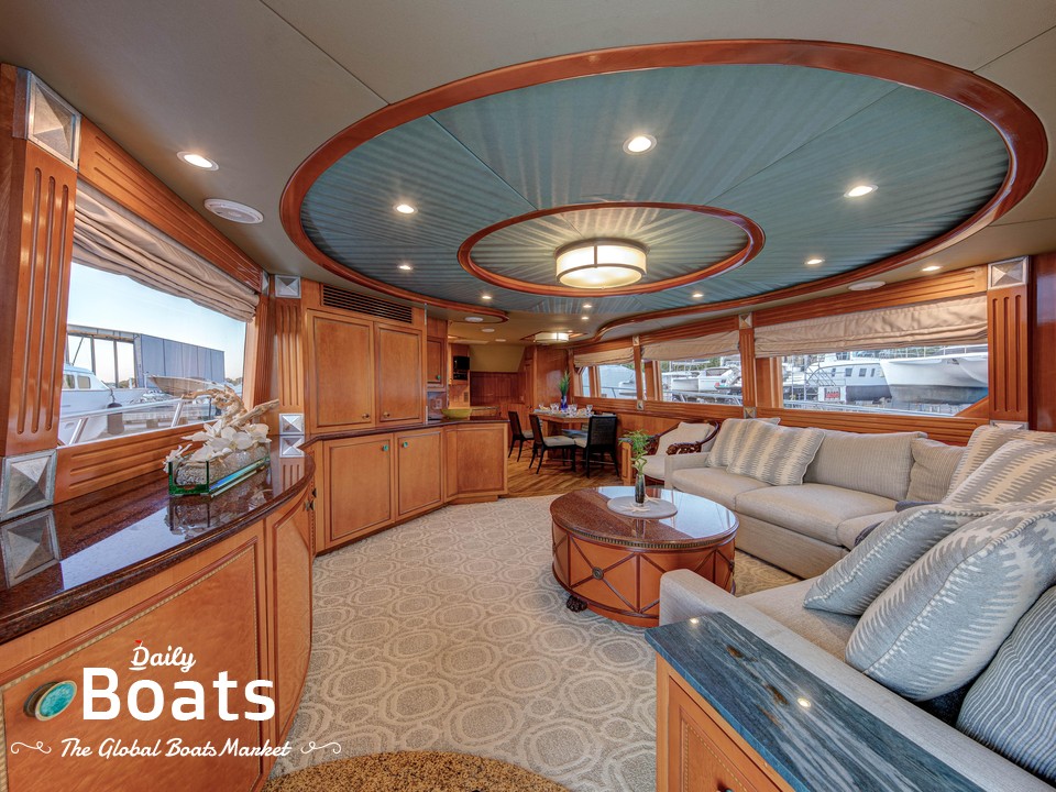 2000 Hatteras 90 Enclosed Sport Fish for sale. View price, photos and ...