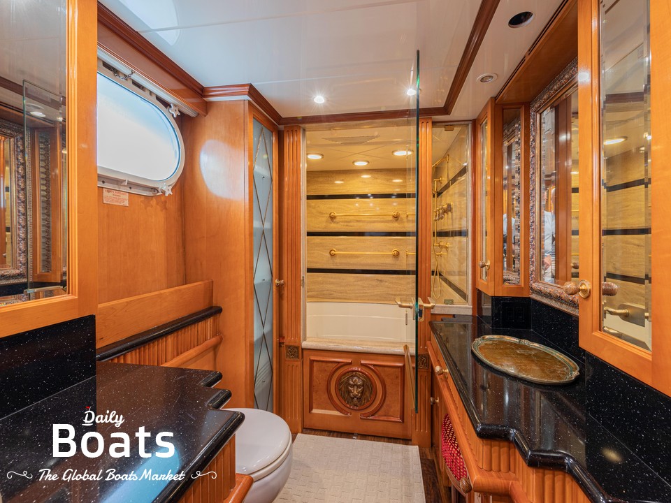 2000 Hatteras 90 Enclosed Sport Fish for sale. View price, photos and ...