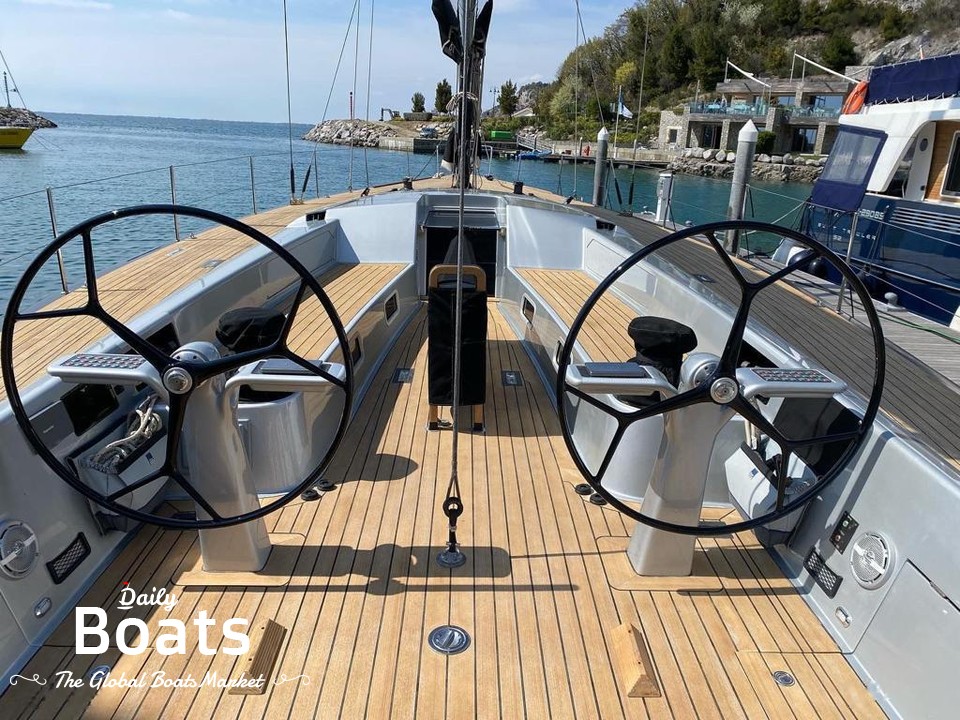 2002 Maxi Dolphin 65 for sale. View price, photos and Buy 2002 Maxi ...