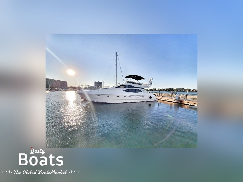 1998 Azimut 52 Fly à vendre. Voir le prix, les photos et Acheter 1998 ...