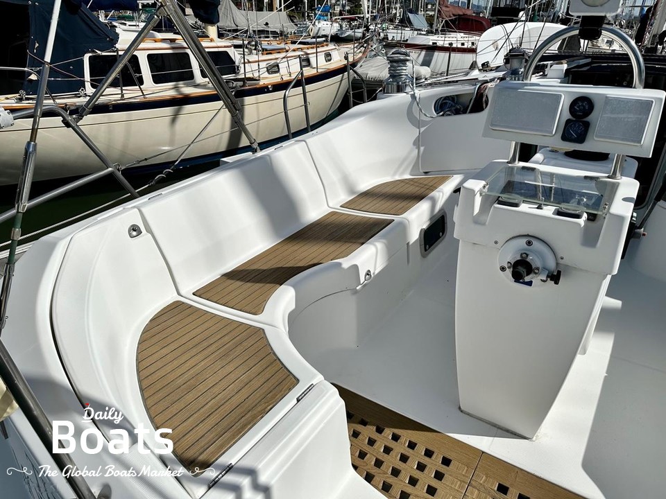 1996 Beneteau Oceanis 440 for sale. View price, photos and Buy 1996 ...