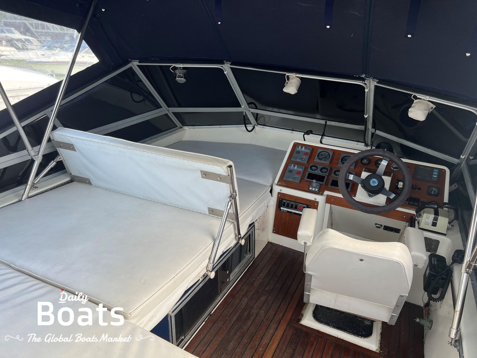 1980 Fairline Phantom 32 for sale. View price, photos and Buy 1980 ...