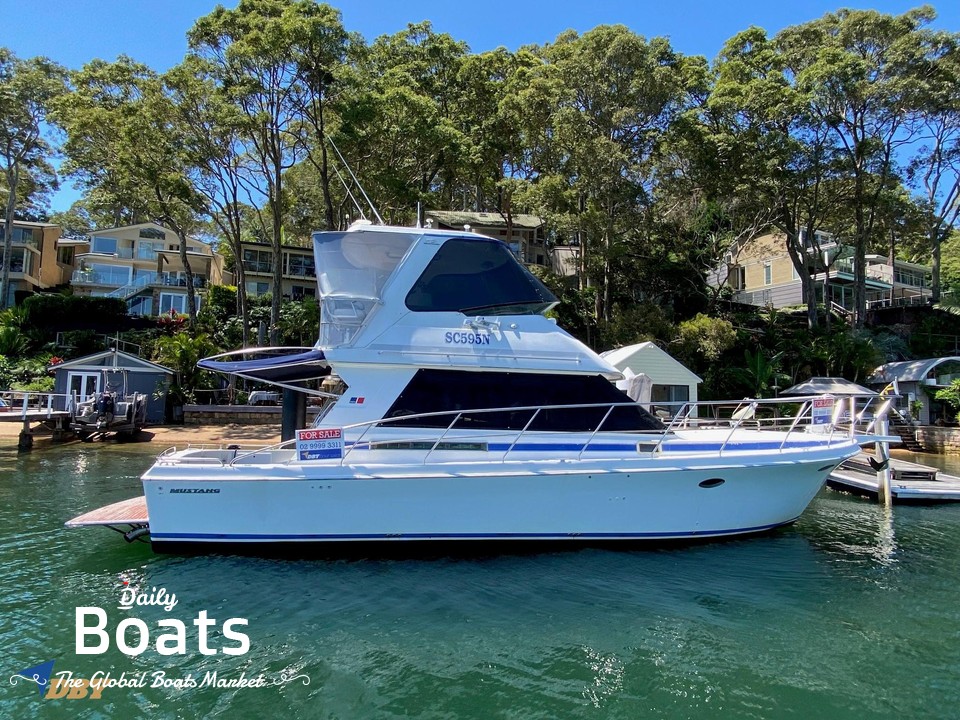 1996 Mustang 3800 Flybridge Cruiser for sale. View price, photos and ...