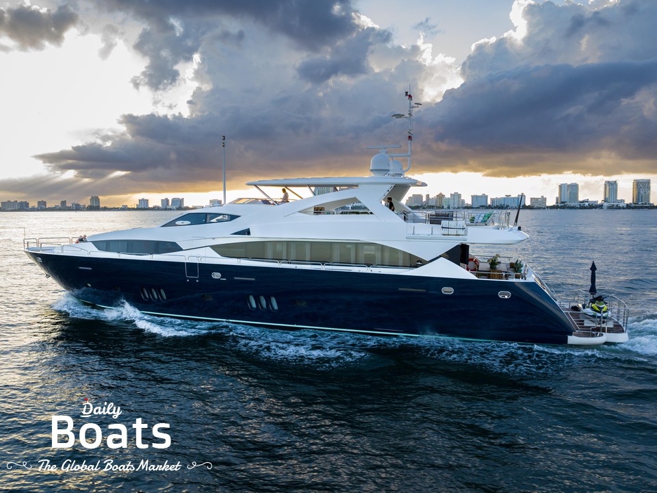 2010 Sunseeker 34M Yacht for sale. View price, photos and Buy 2010 ...