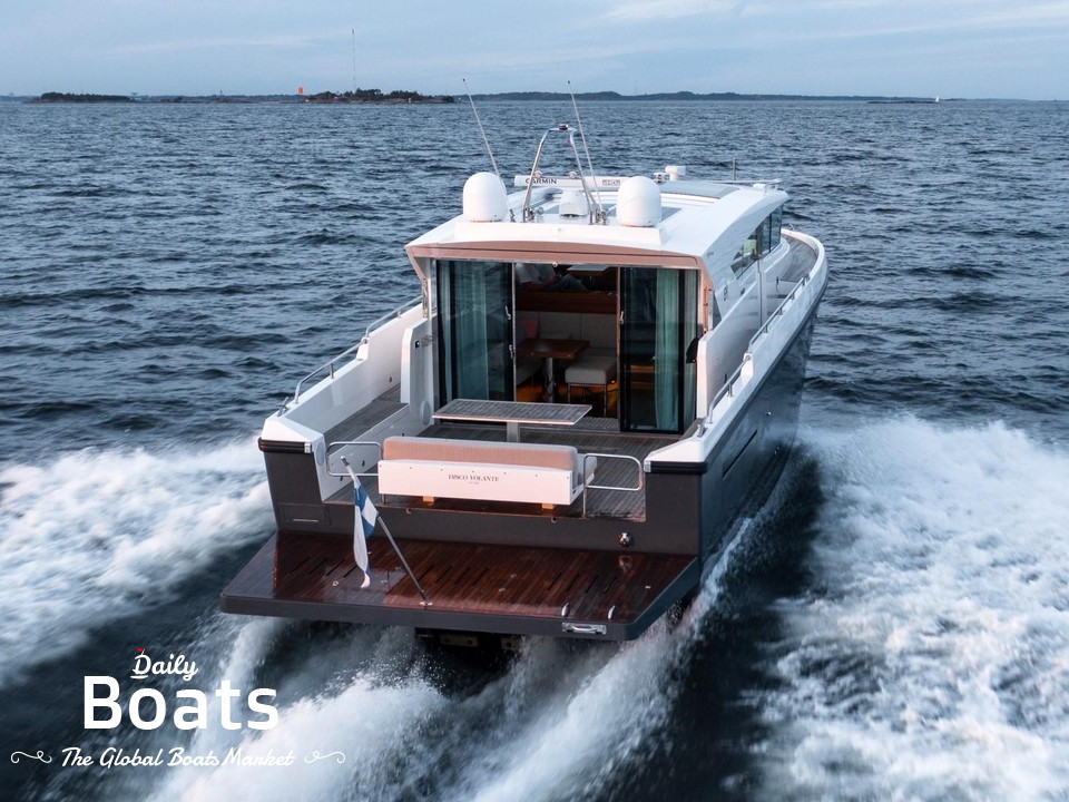 2018 Delta Powerboats 54 Carbon Ips Mk2 for sale. View price, photos ...