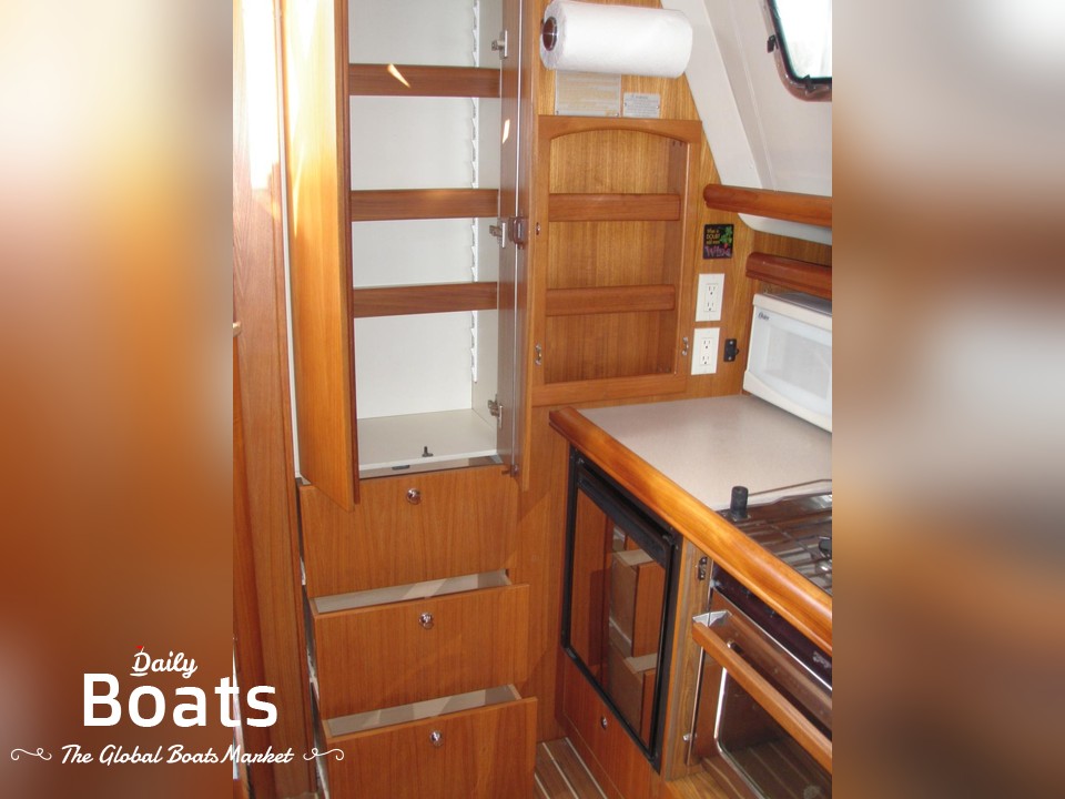 2004 Hunter 44 Deck Salon for sale. View price, photos and Buy 2004 ...