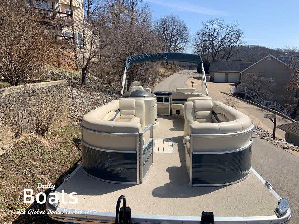 2009 Bennington 2575 Rcw I/O for sale. View price, photos and Buy 2009 ...