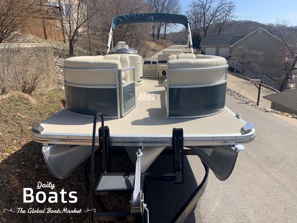 2009 Bennington 2575 Rcw I/O for sale. View price, photos and Buy 2009 ...