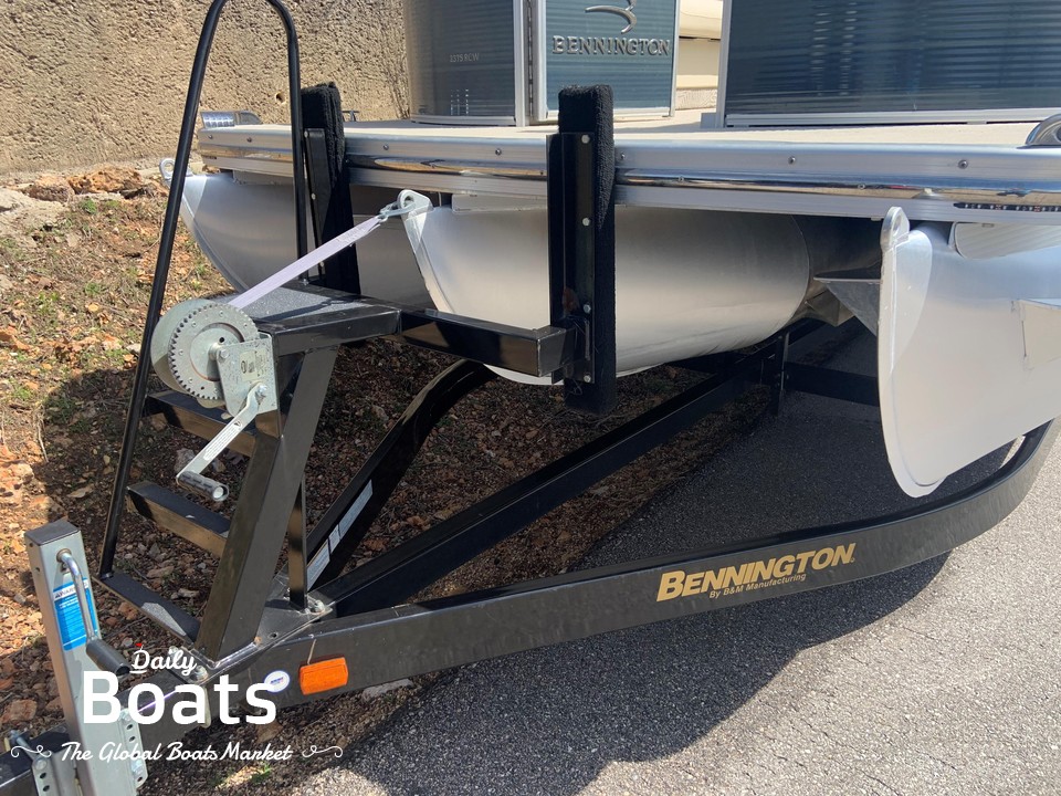 2009 Bennington 2575 Rcw I/O for sale. View price, photos and Buy 2009 ...