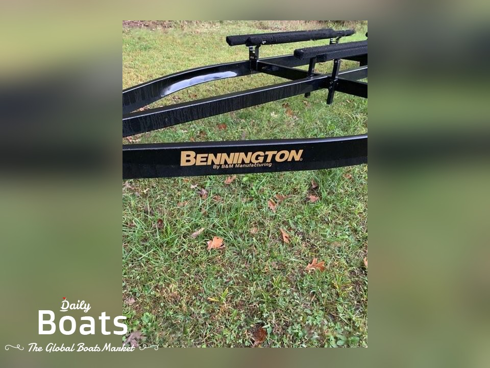 2009 Bennington 2575 Rcw I/O for sale. View price, photos and Buy 2009 ...