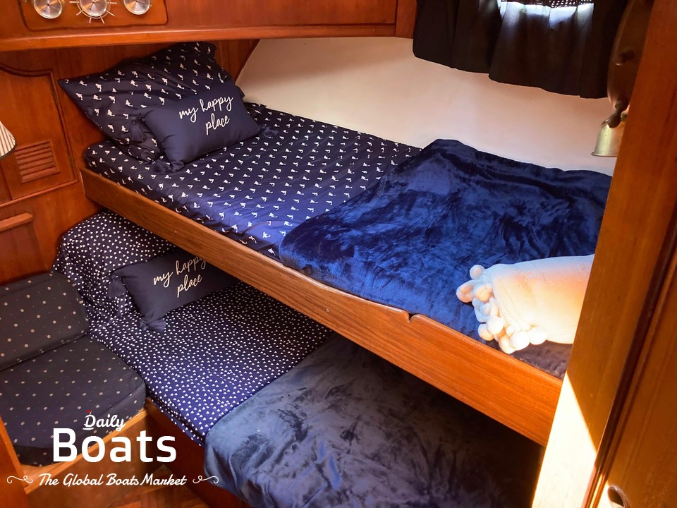 1980 CHB 41 Classic for sale. View price, photos and Buy 1980 CHB 41 ...