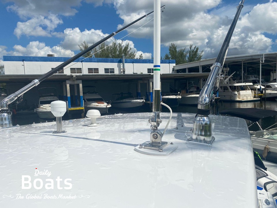 2002 Intrepid 32 for sale. View price, photos and Buy 2002 Intrepid 32 ...